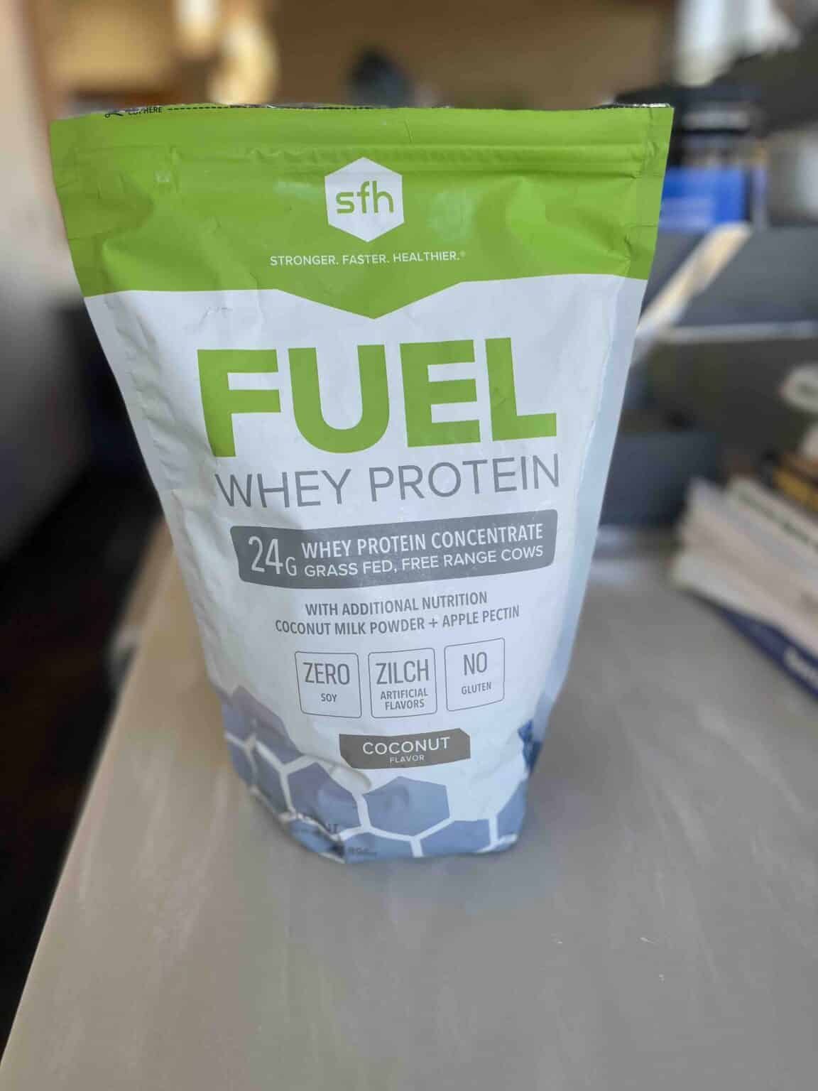 The 15 Best Grass-Fed Whey Protein Powders To Support Muscle Gain